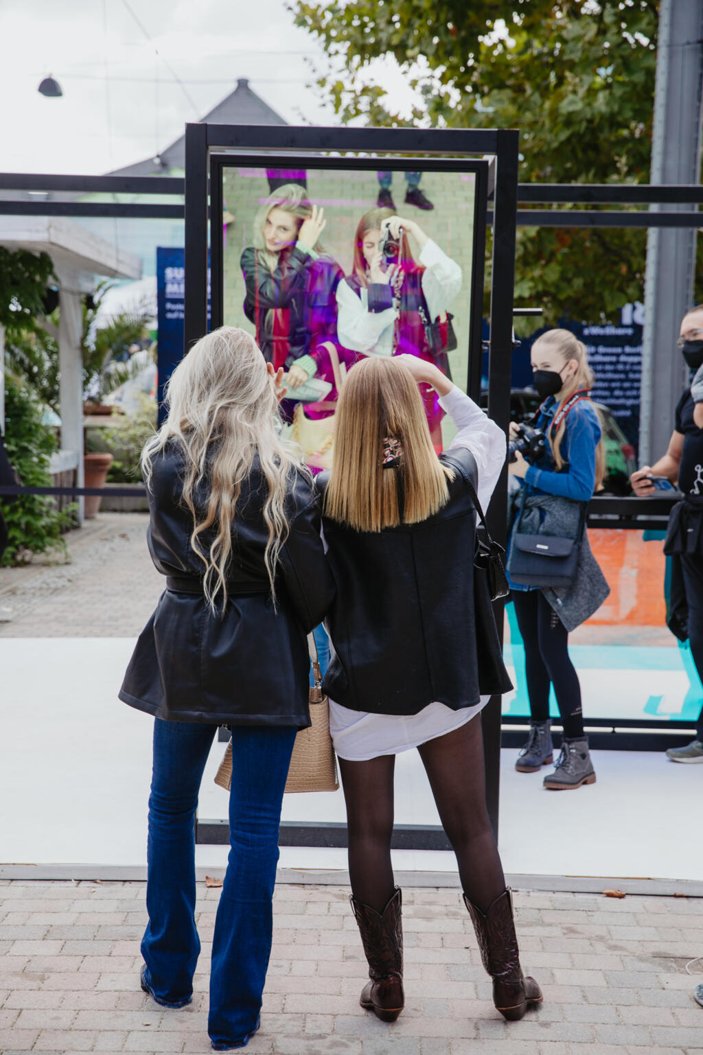 Berlin Photo Week Catching Colours by Camilla Richter